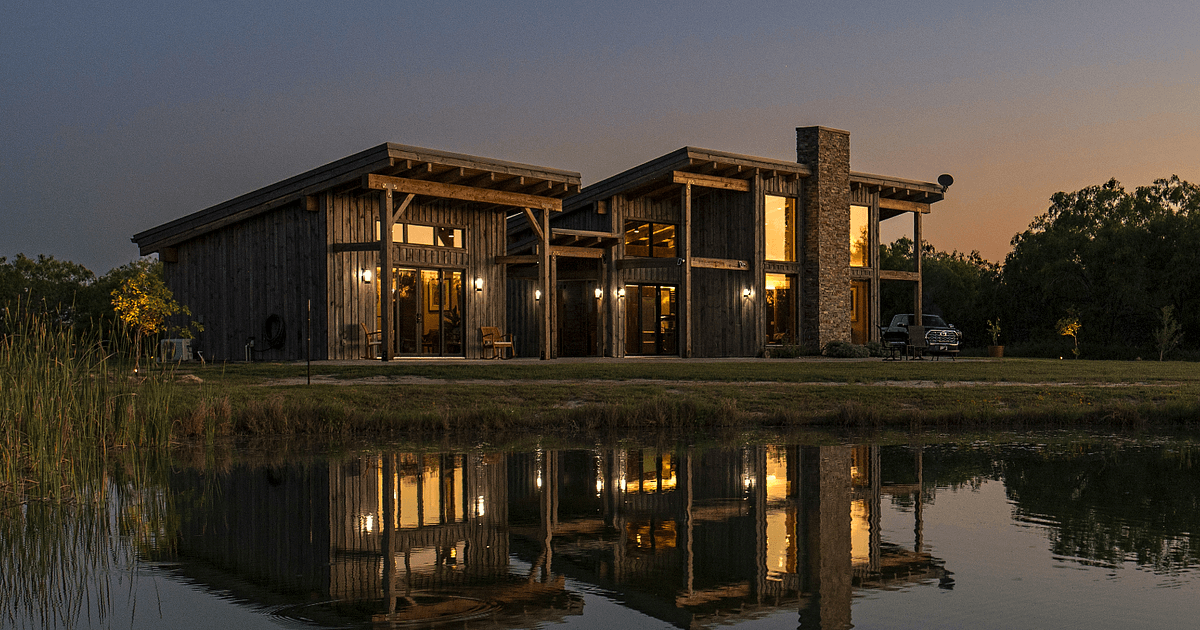 Timberlyne | Waterfront Serenity