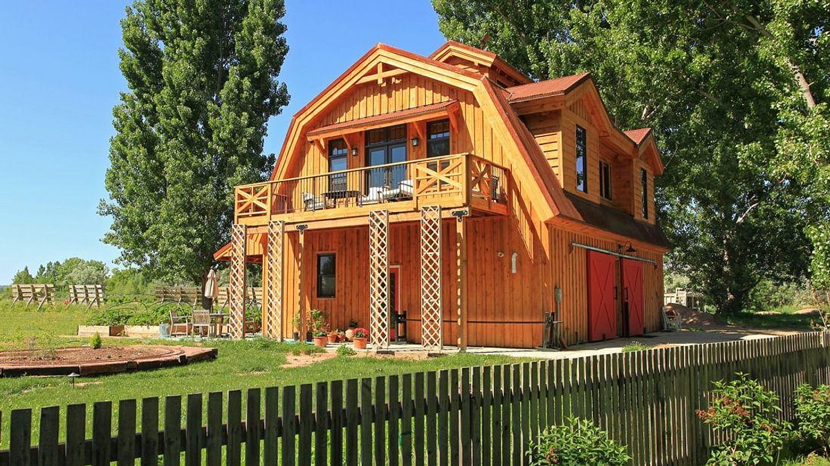 Colorado Rustic Barn Homes