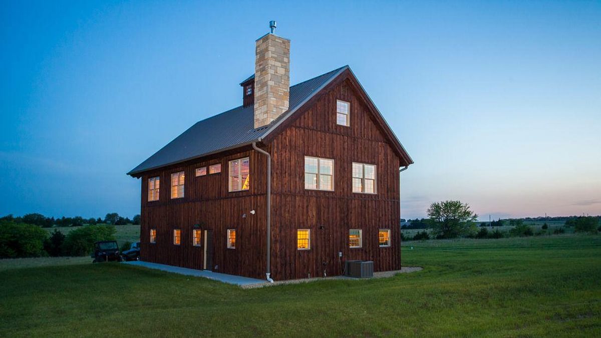 Beautiful Country Homes Barns