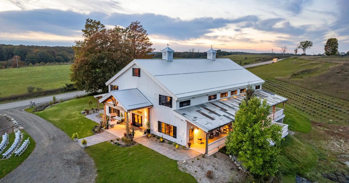 Timberlyne | Barns for Dreamers